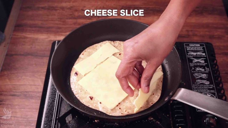 Roti Pizza Recipe | Pizza Roti with Leftover Chapati